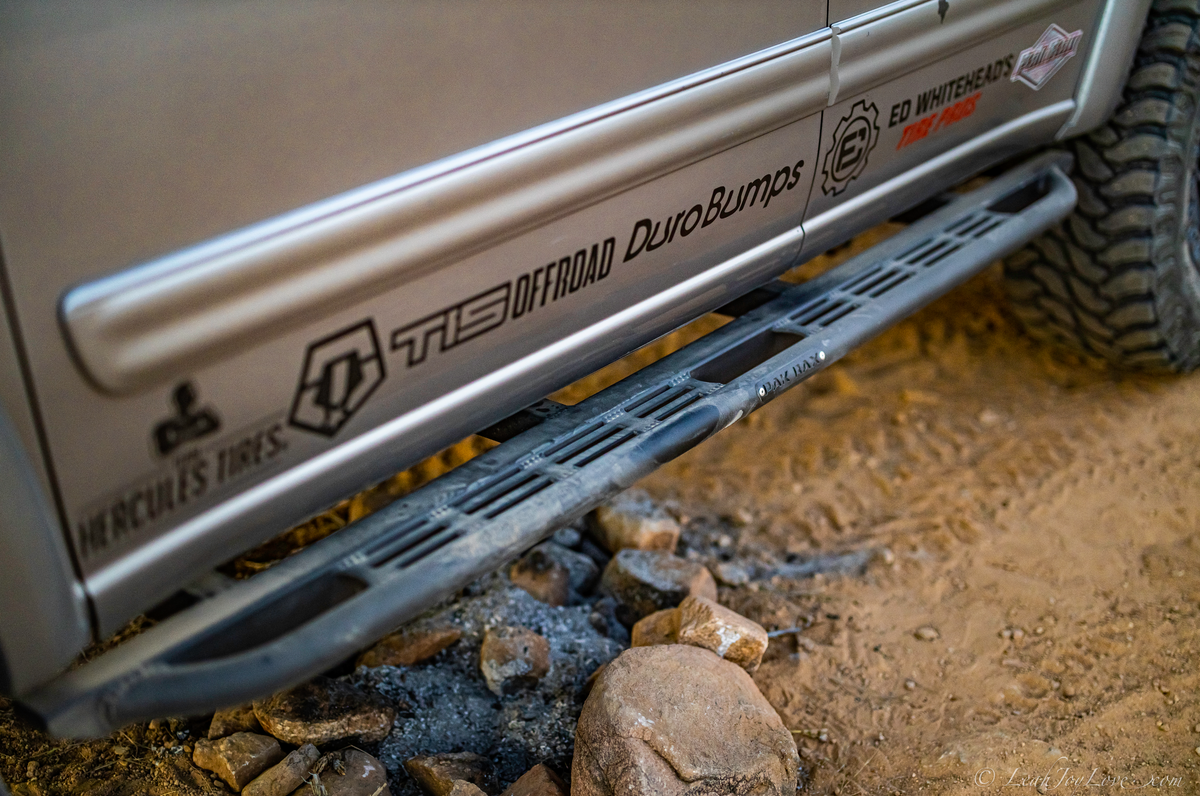 PAKRAX TOYOTA SEQUOIA ROCK SLIDERS (GEN 1)